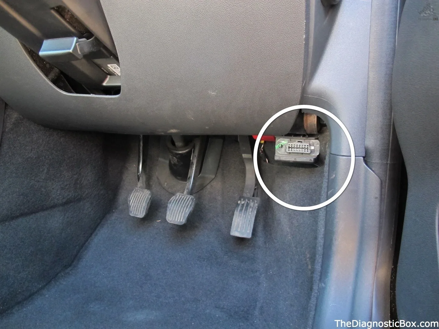 volvo_c30_2010_obd-socket - Machine Learning Site